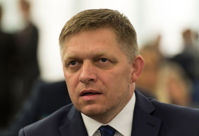 Роберт Фицо: фото, биография, досье